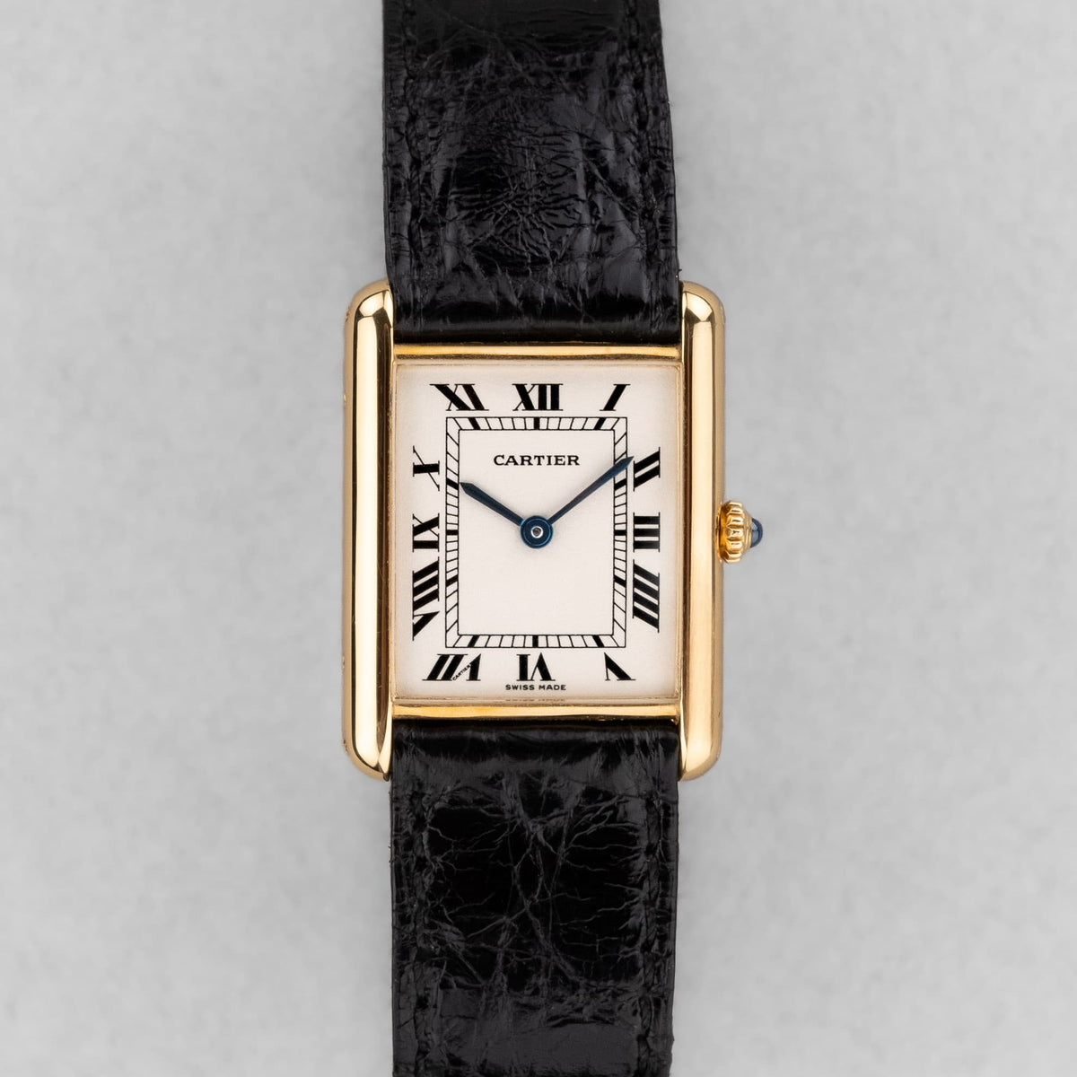 Cartier Tank Louis Ref. M2000 in Yellow Gold, circa 1990 – Perfect Con ...